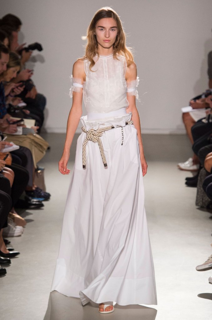 薇洛妮克·布兰奎诺 Veronique Branquinho 2015春夏系列时装发布秀 - Paris Spring 2015-天天时装 ...