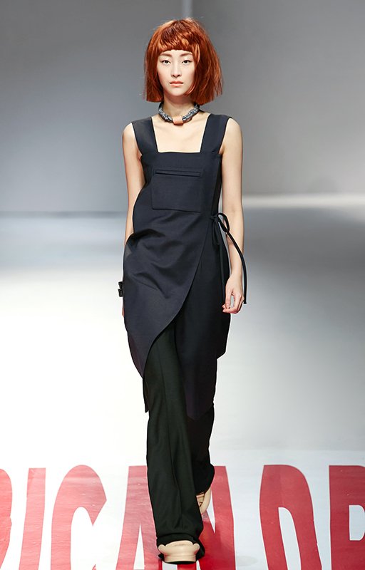 Low Classic 2015春夏系列时装发布秀 - Spring / Summer 2015-天天时装-口袋里的时尚指南
