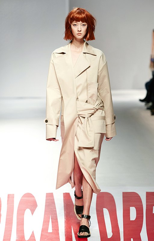 Low Classic 2015春夏系列时装发布秀 - Spring / Summer 2015-天天时装-口袋里的时尚指南