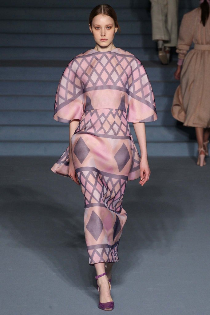 几何菱格纹-网格 Mesh-天天时装-口袋里的时尚指南