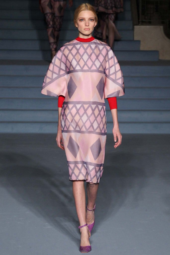 几何菱格纹-网格 Mesh-天天时装-口袋里的时尚指南