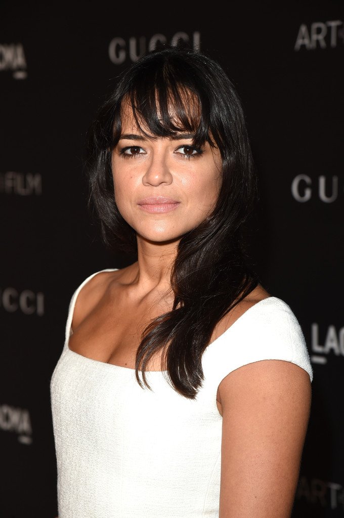 米歇尔·罗德里格兹 Michelle Rodriguez 街拍集(1)-天天时装-口袋里的时尚指南