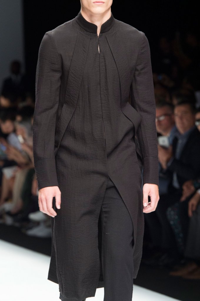 计文波 Ji Wenbo 2016春夏系列男装发布秀(细节部分) - Milan Spring 2016 Menswear-天天时装-口袋里的时尚指南