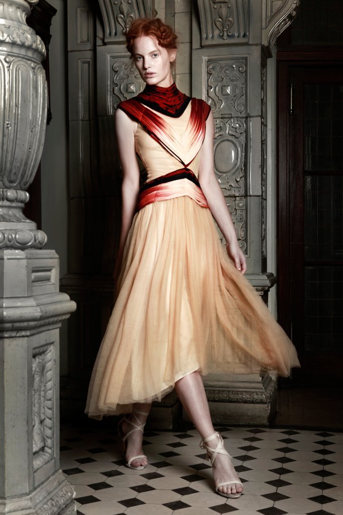 Felicity Brown 2012春夏高级成衣系列时装发布秀 — London Spring 2012-天天时装-口袋里的时尚指南