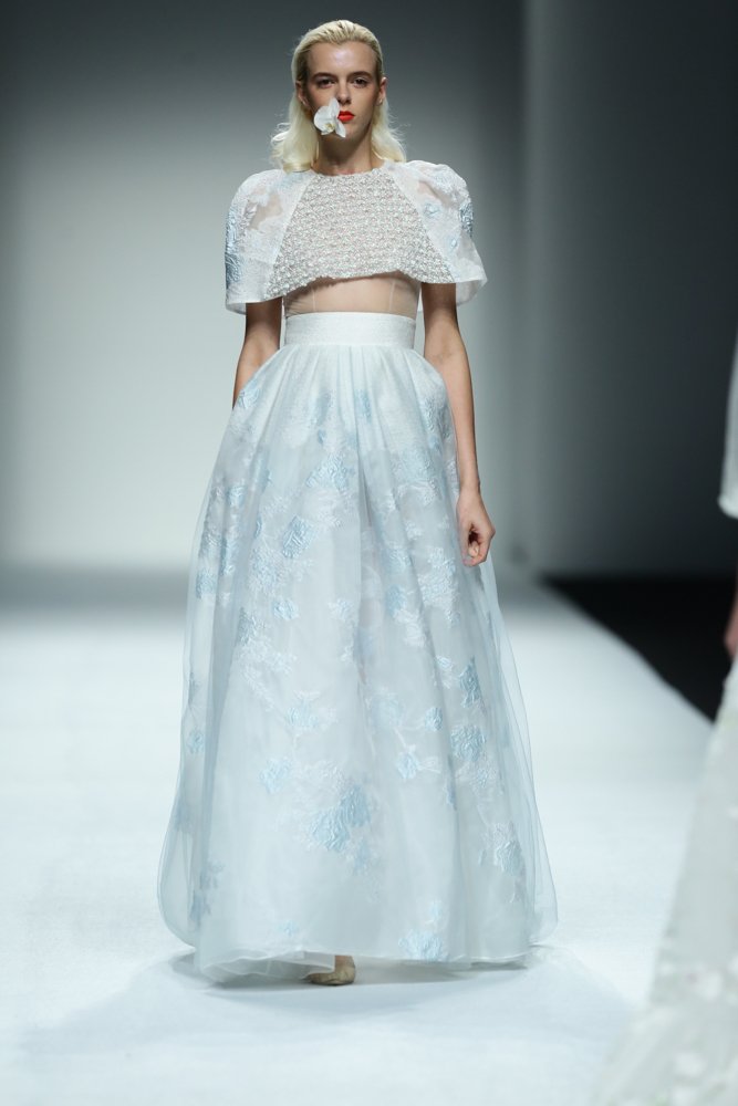 王锋 Wang Feng 2016春夏系列高级定制发布秀 - Shanghai Spring 2016-天天时装-口袋里的时尚指南