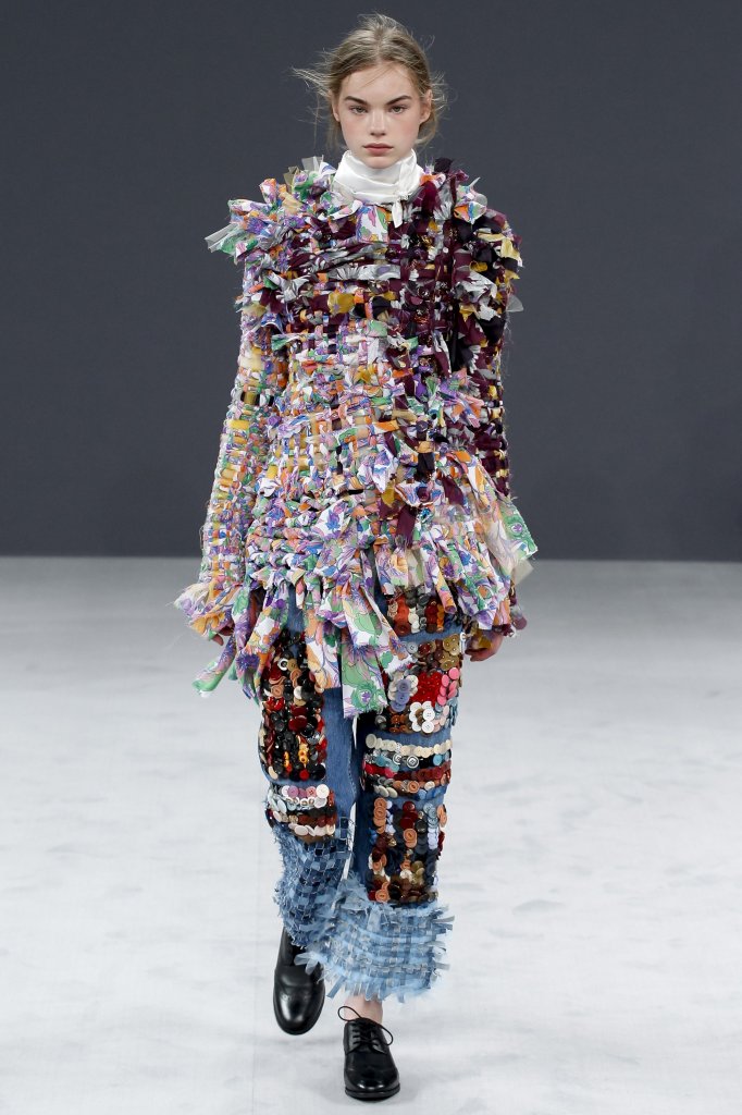 维果罗夫 Viktor & Rolf 2016/17秋冬高级定制发布秀 - Couture Fall 2016-天天时装-口袋里的时尚指南