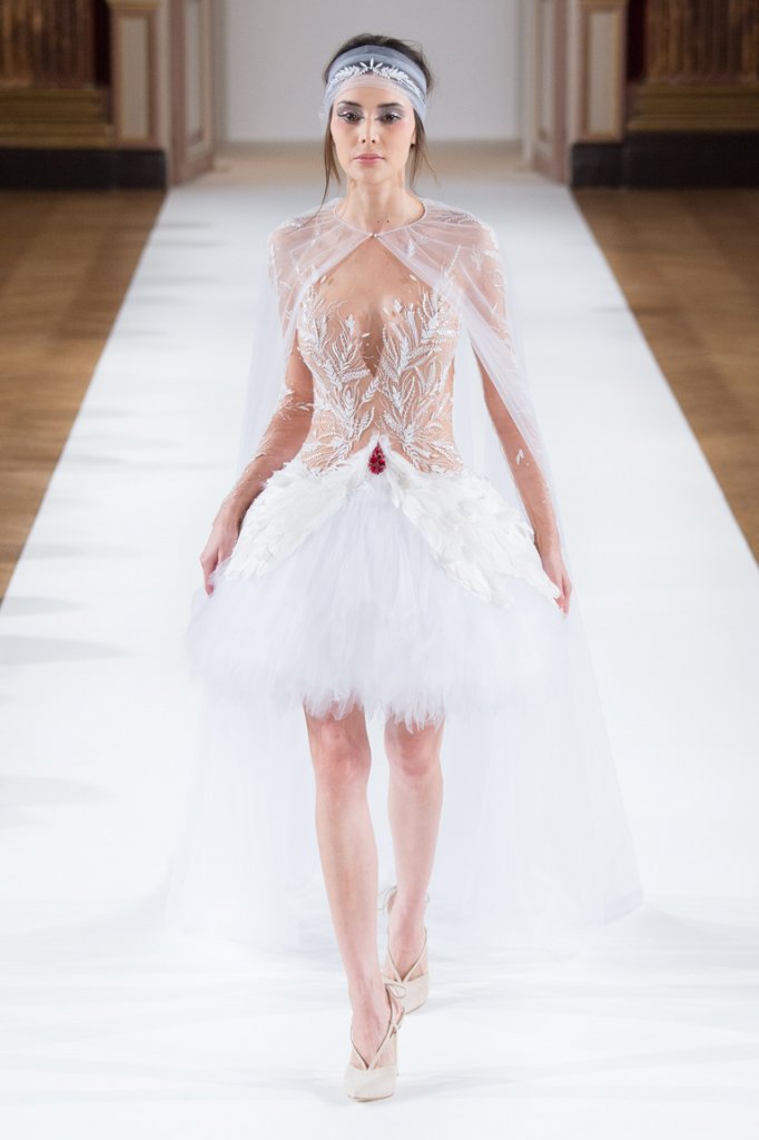 Yanina 2016春夏高级定制发布秀 - Couture Spring 2016-天天时装-口袋里的时尚指南