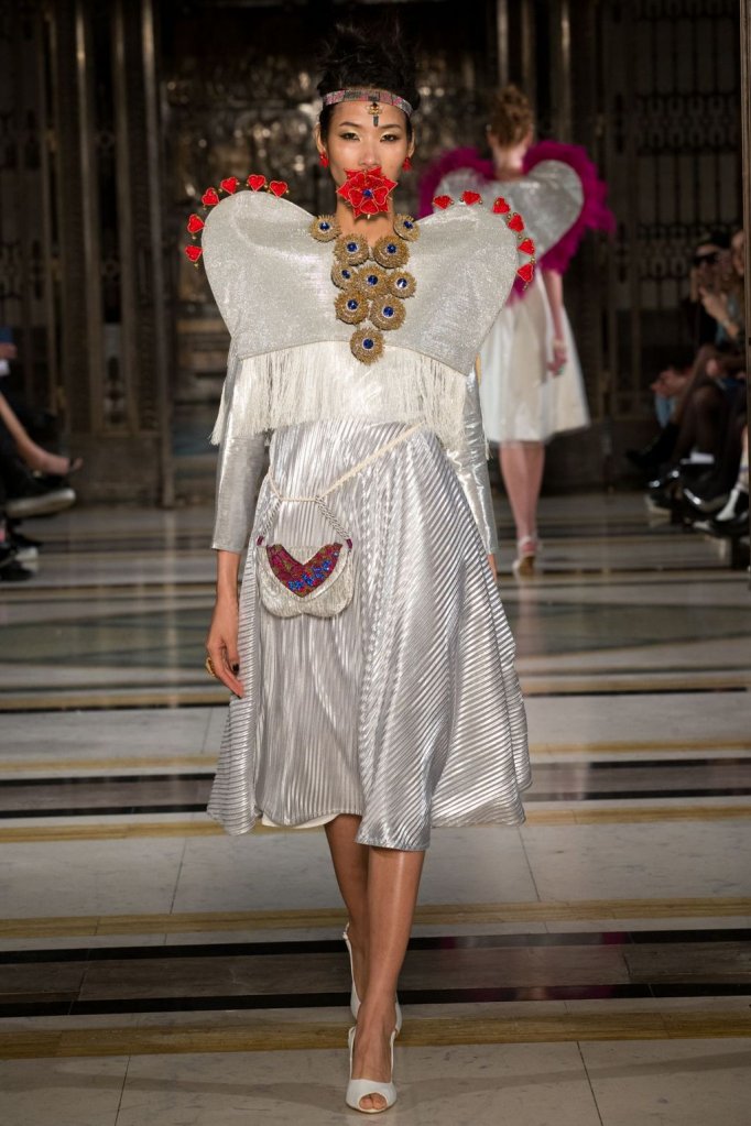 House Of Mea Felix Bendish 2017/18秋冬高级成衣发布秀 - London Fall 2017-天天时装-口袋里 ...