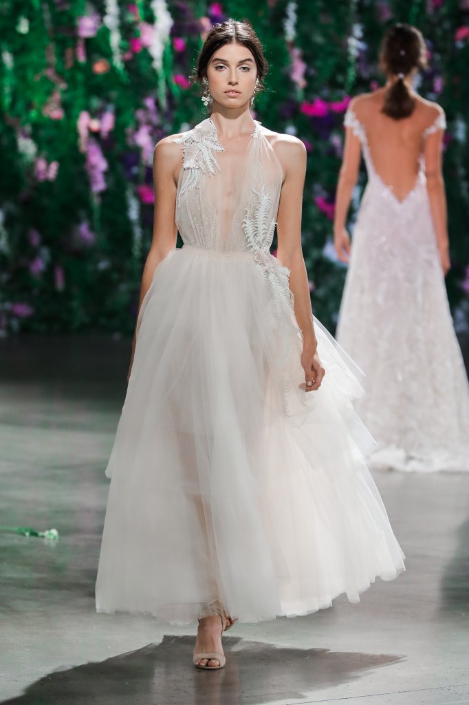 Galia Lahav 2018/19秋冬婚纱礼服Lookbook - Bridal Fall 2018-天天时装-口袋里的时尚指南