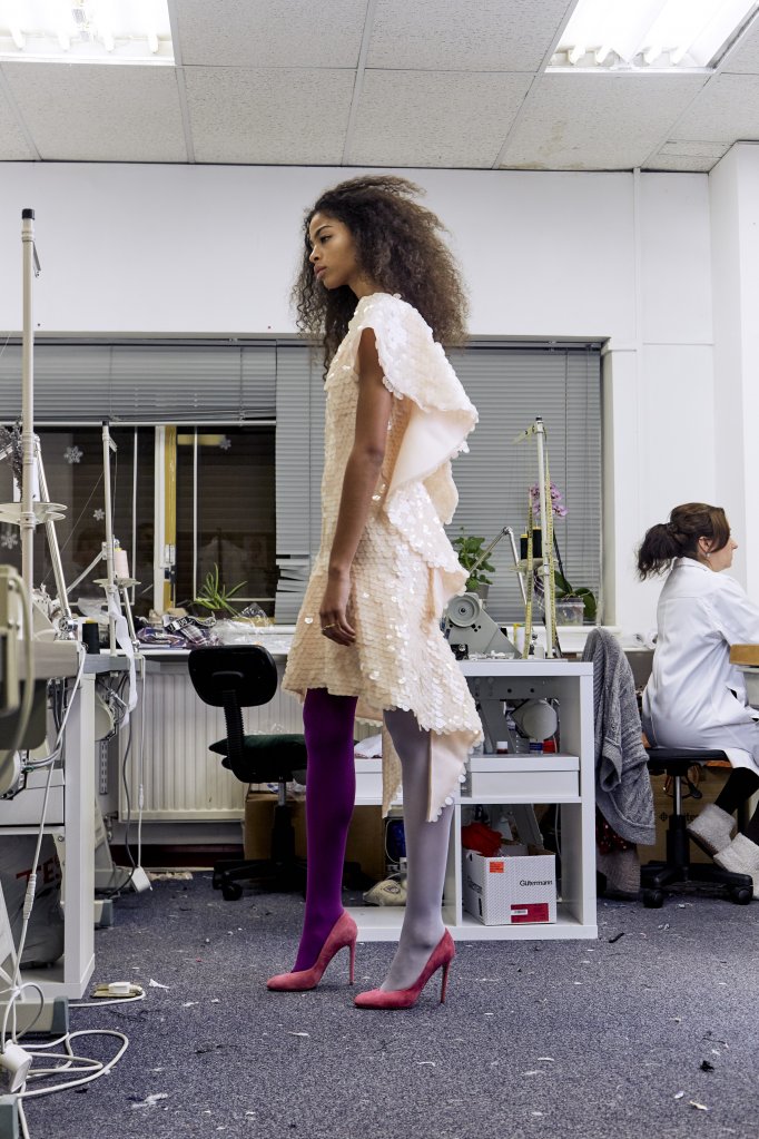 Natasha Zinko 2018早秋系列Lookbook(Pre-Fall 2018)-天天时装-口袋里的时尚指南