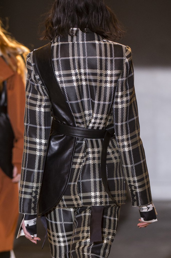 Self-Portrait 2018/19秋冬高级成衣发布秀(细节) - New York Fall 2018-天天时装-口袋里的时尚指南