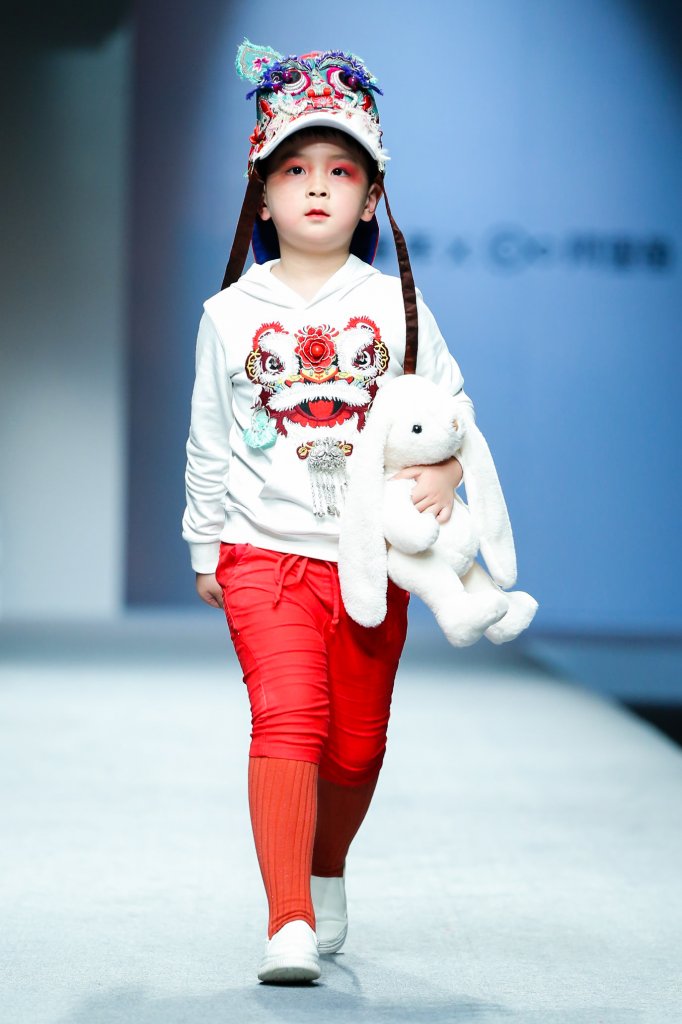 蓓蓓童年 Beibei Childhood · 冯三三 2018/19秋冬童装发布秀 - Beijing Fall 2018-天天时装-口袋里 ...