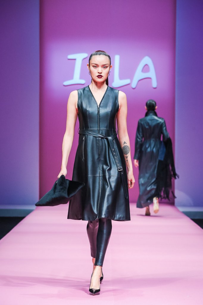 I-LA·李迎 2018/19秋冬高级成衣发布秀 - Beijing Fall 2018-天天时装-口袋里的时尚指南