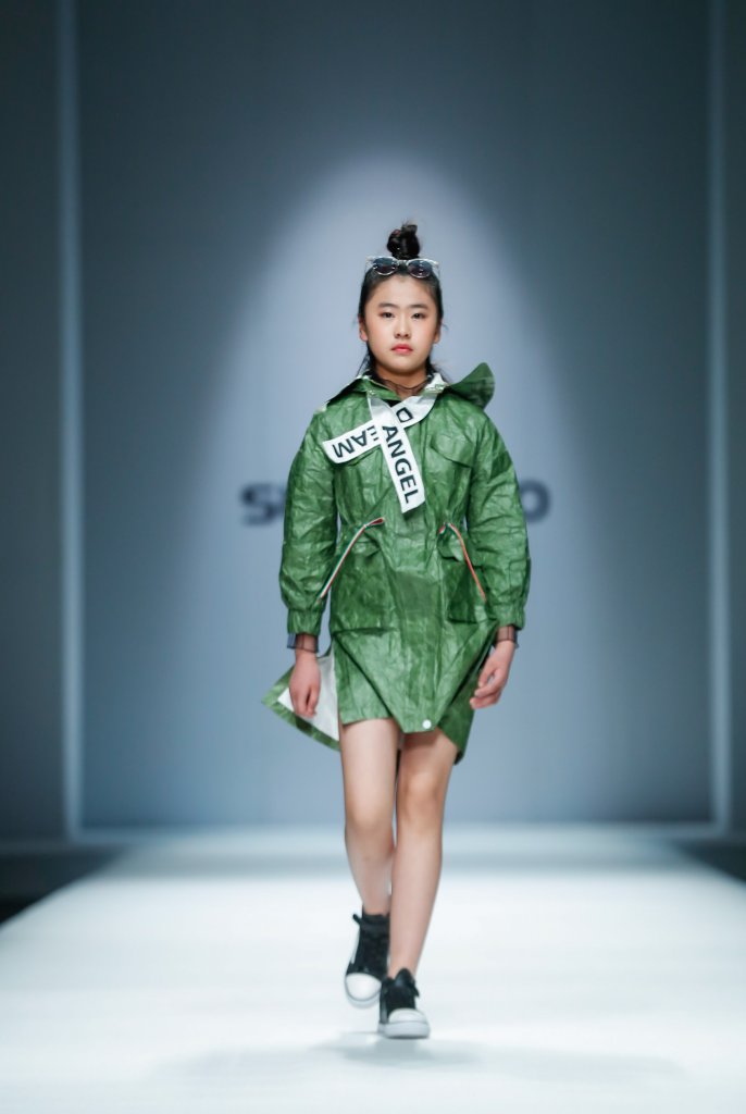 Sunhaitao · 孙海涛 2018/19秋冬童装发布秀 - Beijing Fall 2018-天天时装-口袋里的时尚指南