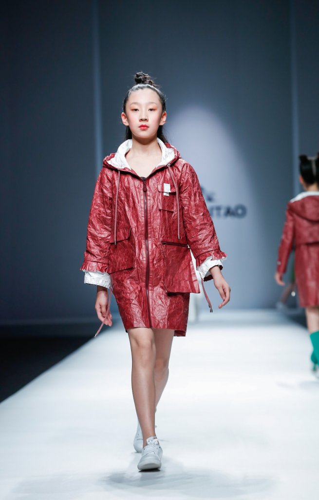 Sunhaitao · 孙海涛 2018/19秋冬童装发布秀 - Beijing Fall 2018-天天时装-口袋里的时尚指南