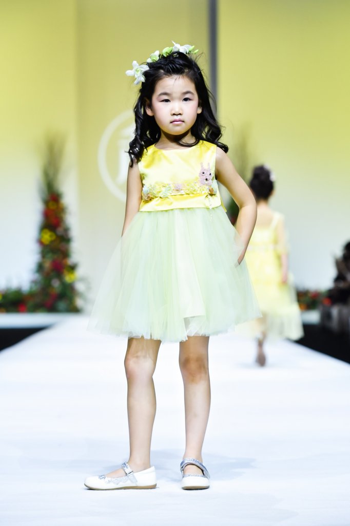 秋十三 2018/19秋冬童装发布秀 - Beijing Fall 2018-天天时装-口袋里的时尚指南