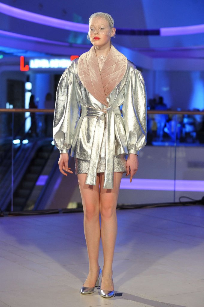 Katerina Rutman 2018/19秋冬高级成衣发布秀 - Kiev Fall 2018-天天时装-口袋里的时尚指南