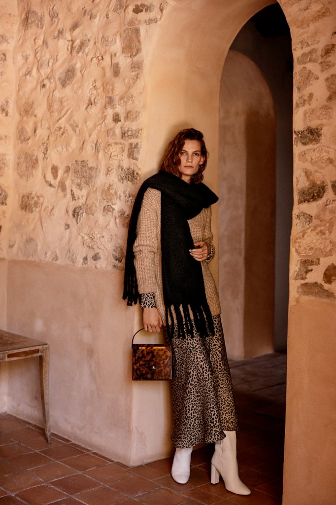 Mango 2018/19秋冬高级成衣Lookbook-天天时装-口袋里的时尚指南