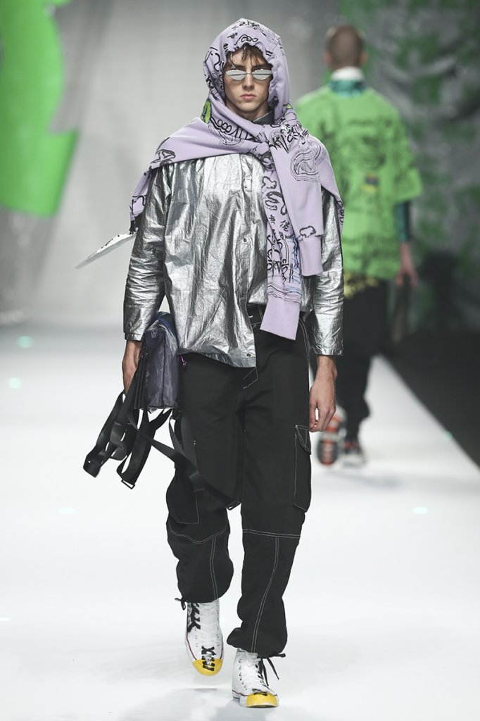 英克斯 INXX 2019春夏高级成衣发布秀 - Shanghai Spring 2019-天天时装-口袋里的时尚指南