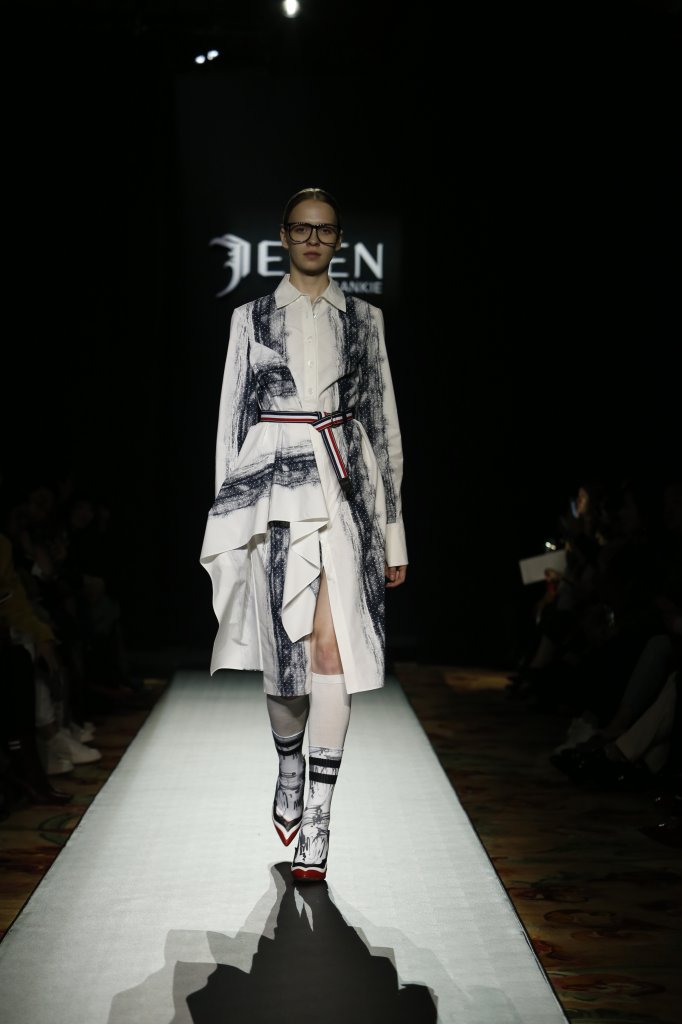 吉芬 JEFEN 2019春夏高级成衣发布秀 - Beijing Spring 2019-天天时装-口袋里的时尚指南