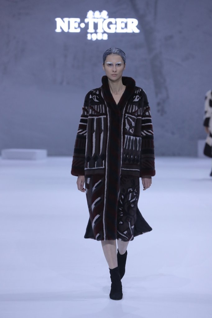 东北虎 NE·TIGER 2020春夏高级成衣秀 - Beijing Spring 2020 - 天天时装-口袋里的时尚指南