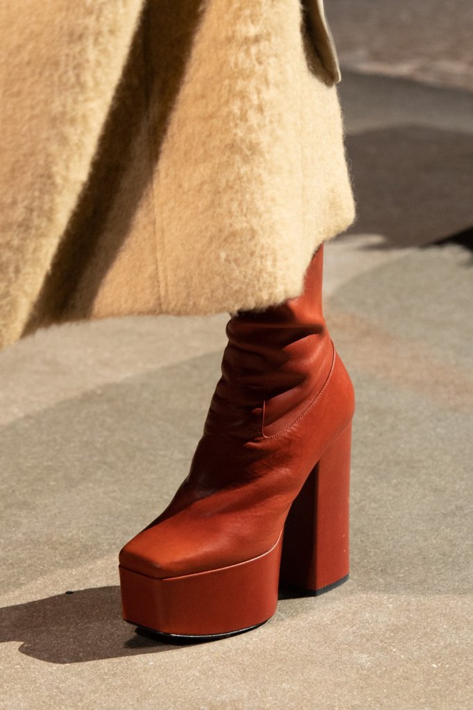 帕高 Paco Rabanne 2020/21秋冬高级成衣秀(细节) - Paris Fall 2020-天天时装-口袋里的时尚指南