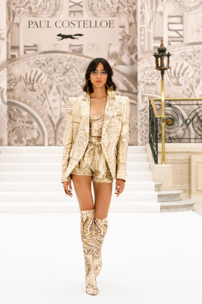 保罗·科斯特洛 Paul Costelloe 2022春夏高级成衣秀 - London Spring 2022-天天时装-口袋里的时尚指南