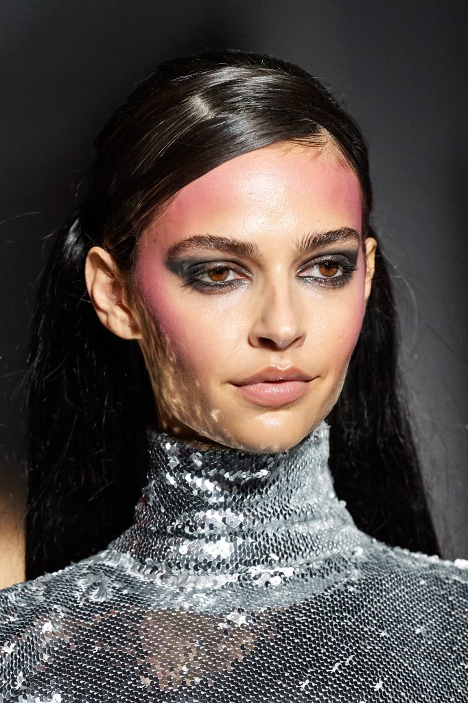 Christian Cowan 2022/23秋冬高级成衣秀(细节) - New York Fall 2022-天天时装-口袋里的时尚指南