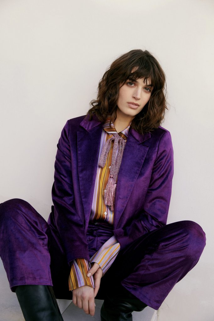 Momoni 2022/23秋冬高级成衣Lookbook-天天时装-口袋里的时尚指南