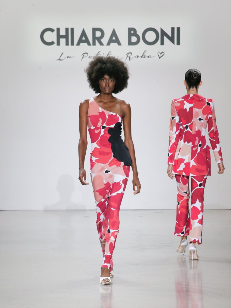 Chiara Boni 2023春夏高级成衣秀 - New York Spring 2023-天天时装-口袋里的时尚指南