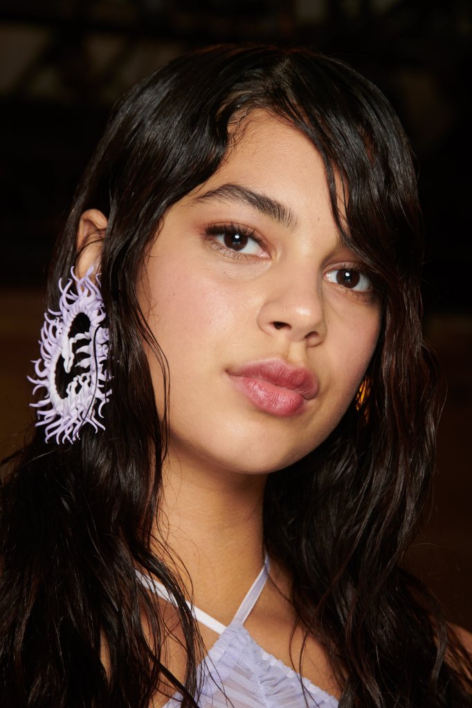 Ester Manas 2023春夏高级成衣秀(后台妆容) - Paris Spring 2023-天天时装-口袋里的时尚指南