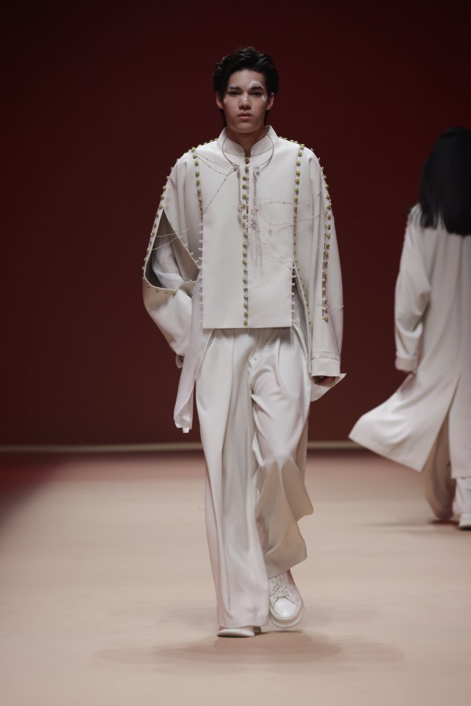 梦幻西游 x 三寸盛京 SUNCUN · 张彦(张突然) 2023春夏高级成衣秀 - Beijing Spring 2023-天天时装-口袋里 ...