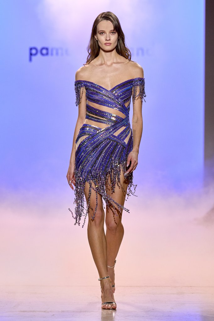 帕莫拉·罗兰 Pamella Roland 2023/24秋冬高级成衣秀 - New York Fall 2023-天天时装-口袋里的时尚指南