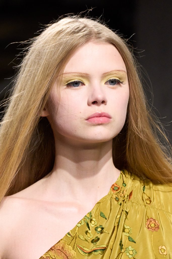 Conner Ives 2023/24秋冬高级成衣秀(细节) - London Fall 2023-天天时装-口袋里的时尚指南