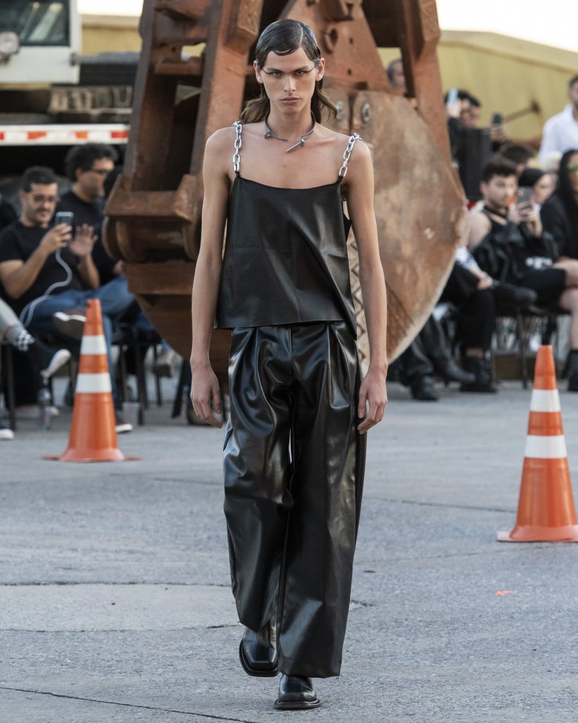 Forca Studio 2024春夏高级成衣秀 - N55 São Paulo Spring 2024-天天时装-口袋里的时尚指南