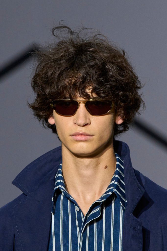 Rhude 2024春夏男装秀(细节) - Paris Sping 2024-天天时装-口袋里的时尚指南