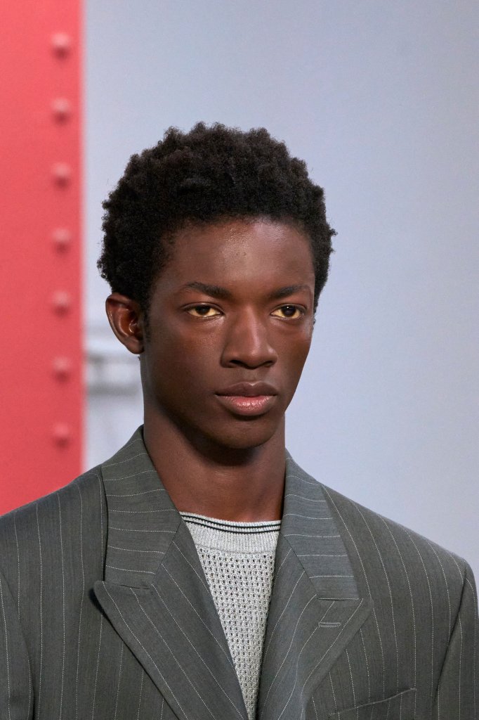 保罗·史密斯 Paul Smith 2024春夏男装秀(细节) - Paris Sping 2024-天天时装-口袋里的时尚指南