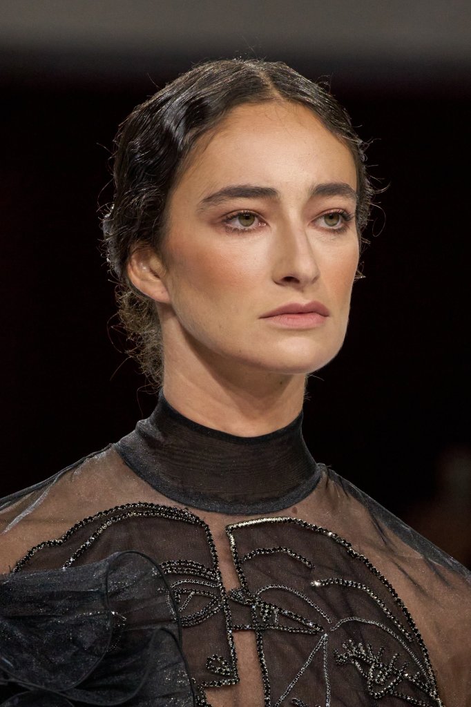 Juana Martin 2023/24秋冬高级定制秀(细节) - Couture Fall 2023-天天时装-口袋里的时尚指南