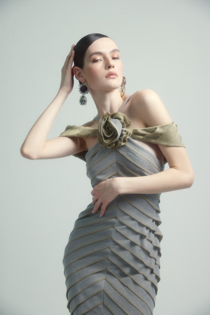 Ester Abner 2024/25秋冬高级成衣Lookbook-天天时装-口袋里的时尚指南