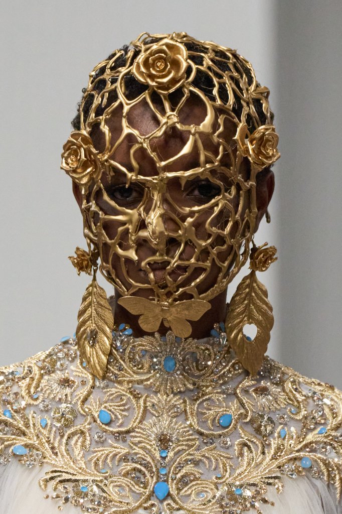 Michael Cinco 2025春夏高级定制秀(细节) - Dubai Spring 2025-天天时装-口袋里的时尚指南