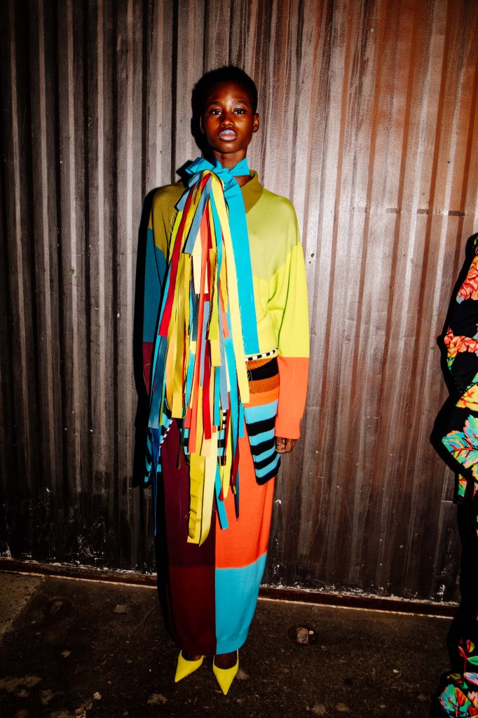 Christopher John Rogers 2025/26秋冬高级成衣秀(后台妆容) - New York Fall 2025-天天时装-口袋里的时尚指南